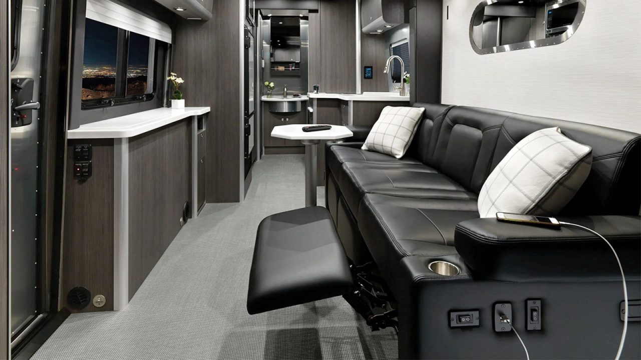 Atlas, un luxueux Mercedes Sprinter signé Airstream | Campingcarlesite