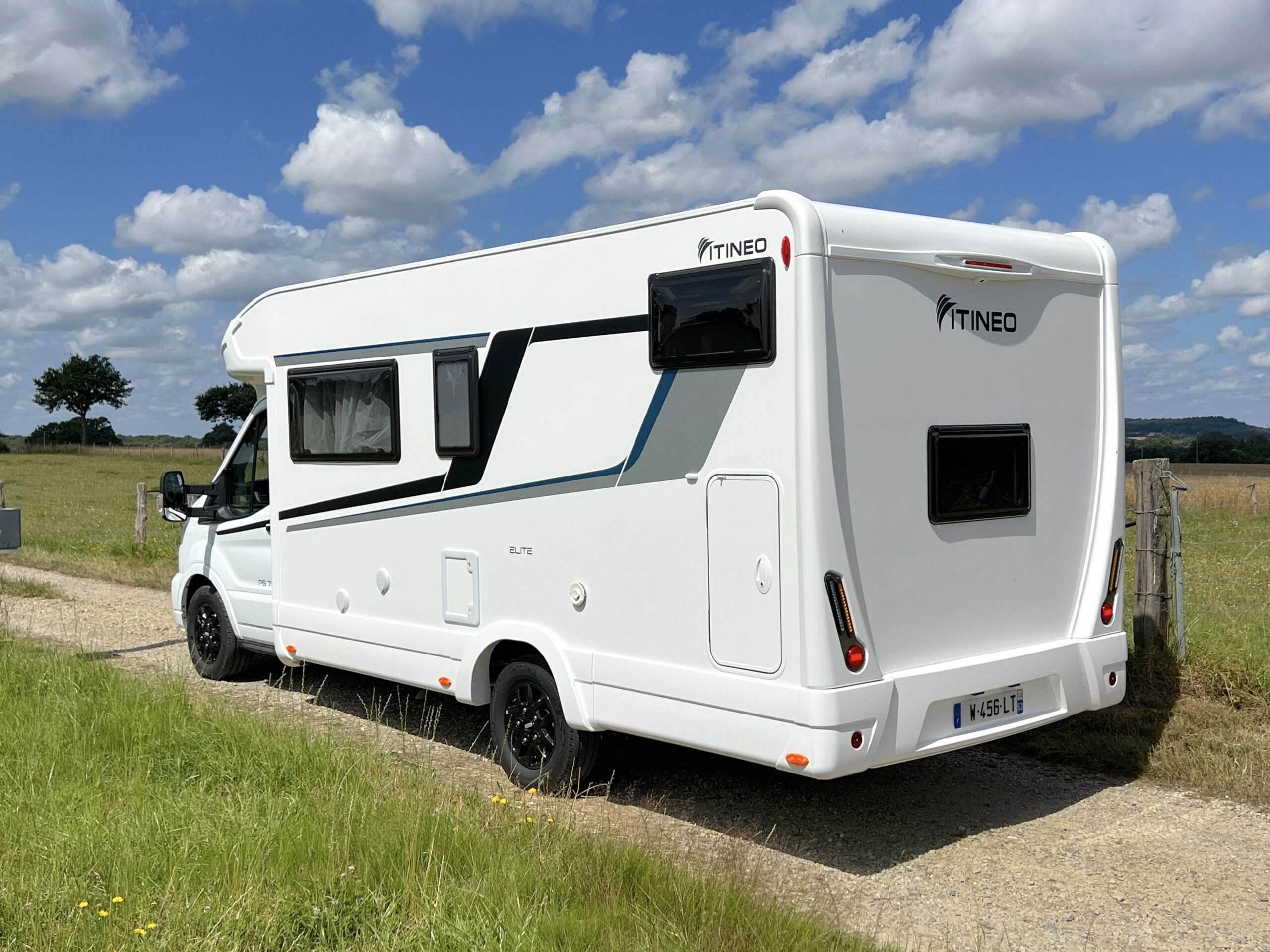 ITINEO Cozi PS 700 : le profilé pour famille nombreuse | Campingcarlesite