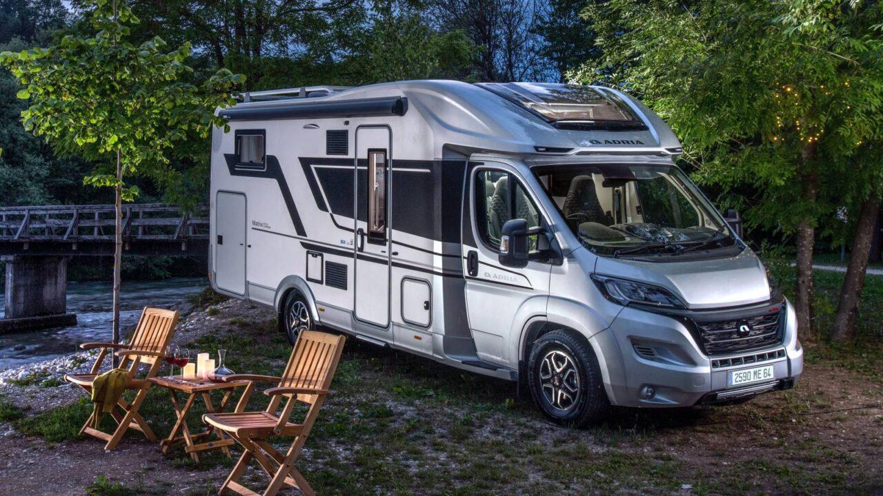 Profilé ADRIA MATRIX PLUS 670 DC : un grand classique ! | Campingcarlesite