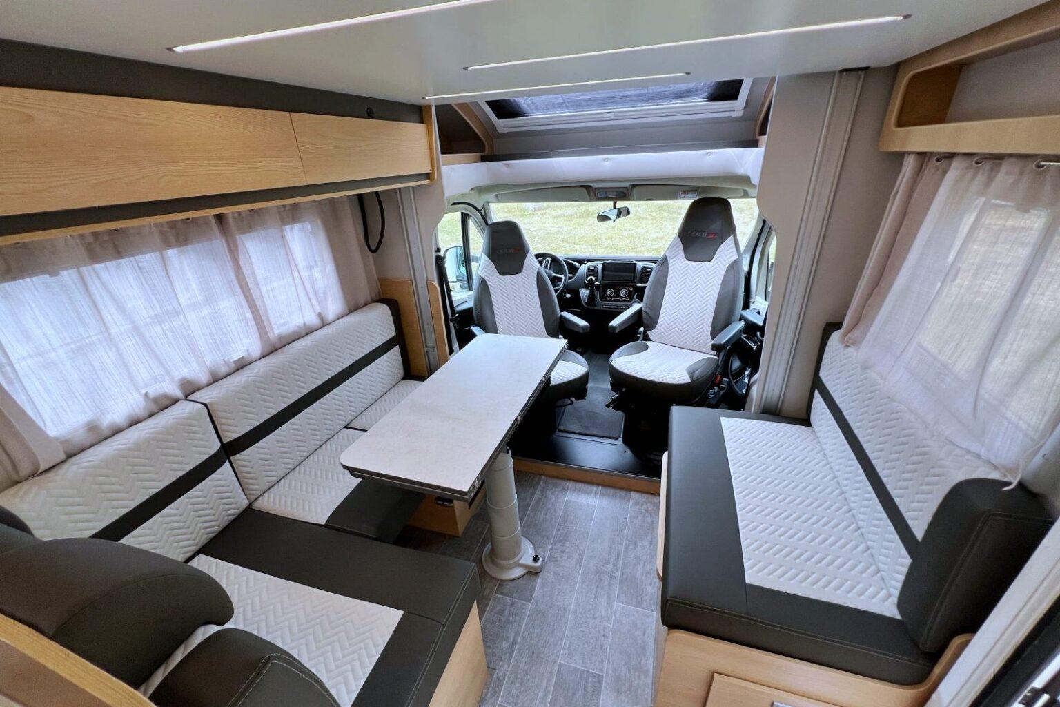 Profilé ADRIA MATRIX PLUS 670 DC : un grand classique ! | Campingcarlesite