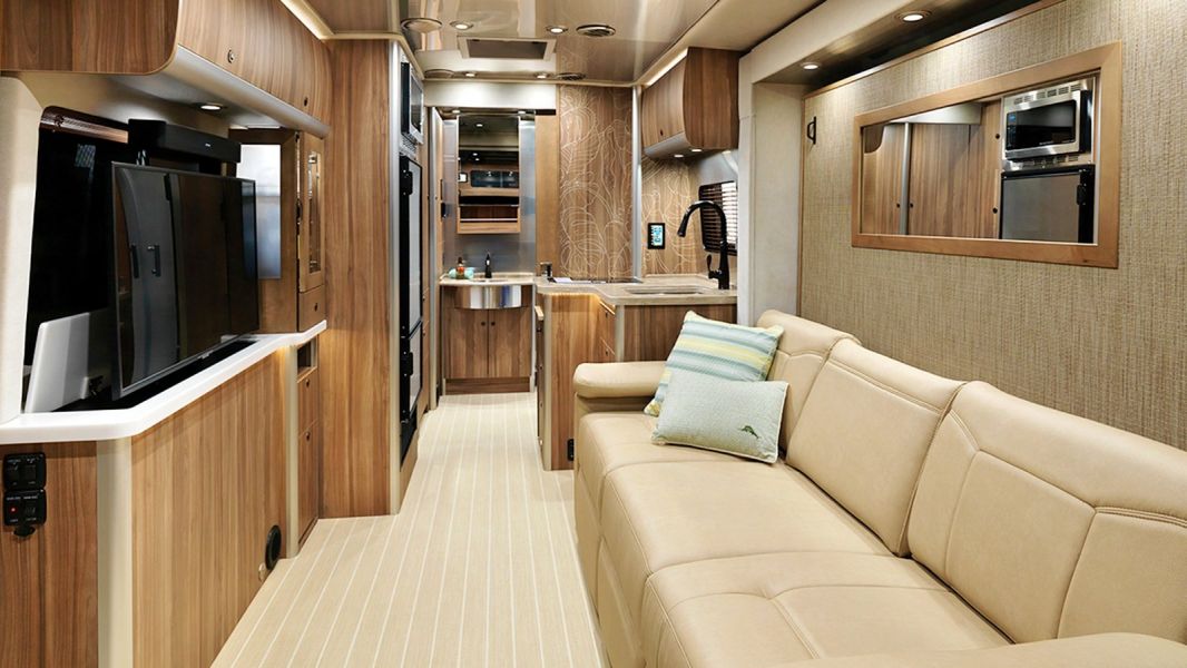 Atlas, un luxueux Mercedes Sprinter signé Airstream | Campingcarlesite