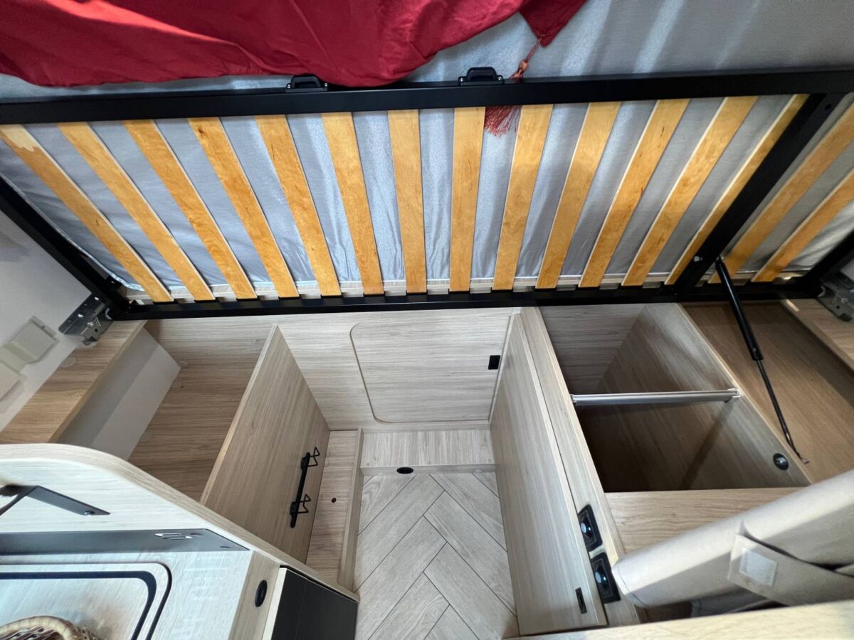 Chausson S614 / Challenger S294 : un nouveau profilé slim avec lit transversal papillon ...